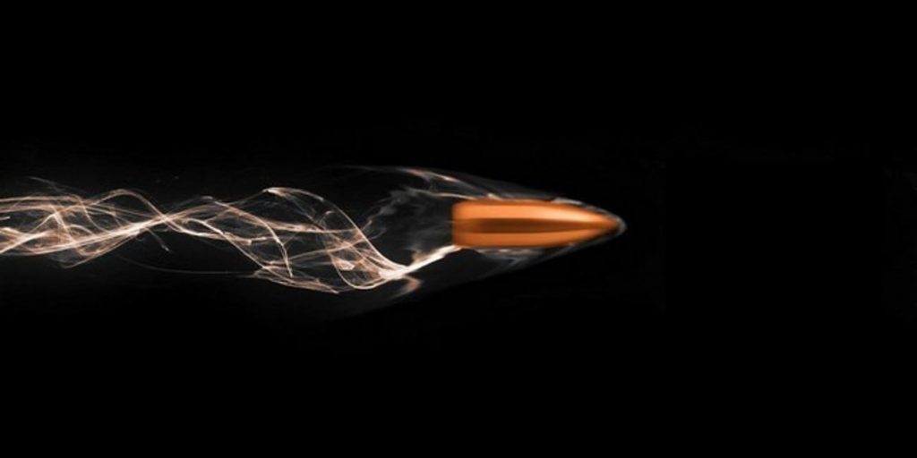 ¿A Donde van las Balas Disparadas al Aire?